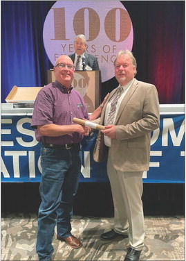 Floyd County Judge Lucke completes Advanced Study of County Government ...